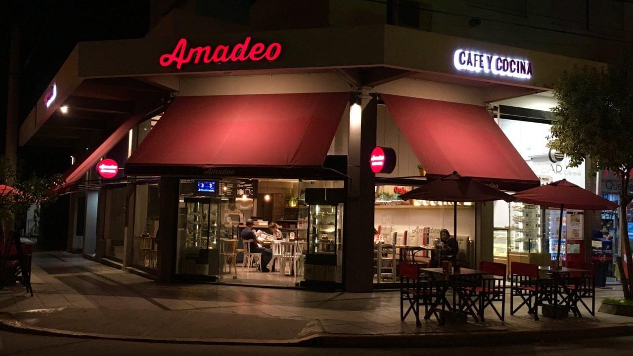 Amadeo - Fuego Yámana